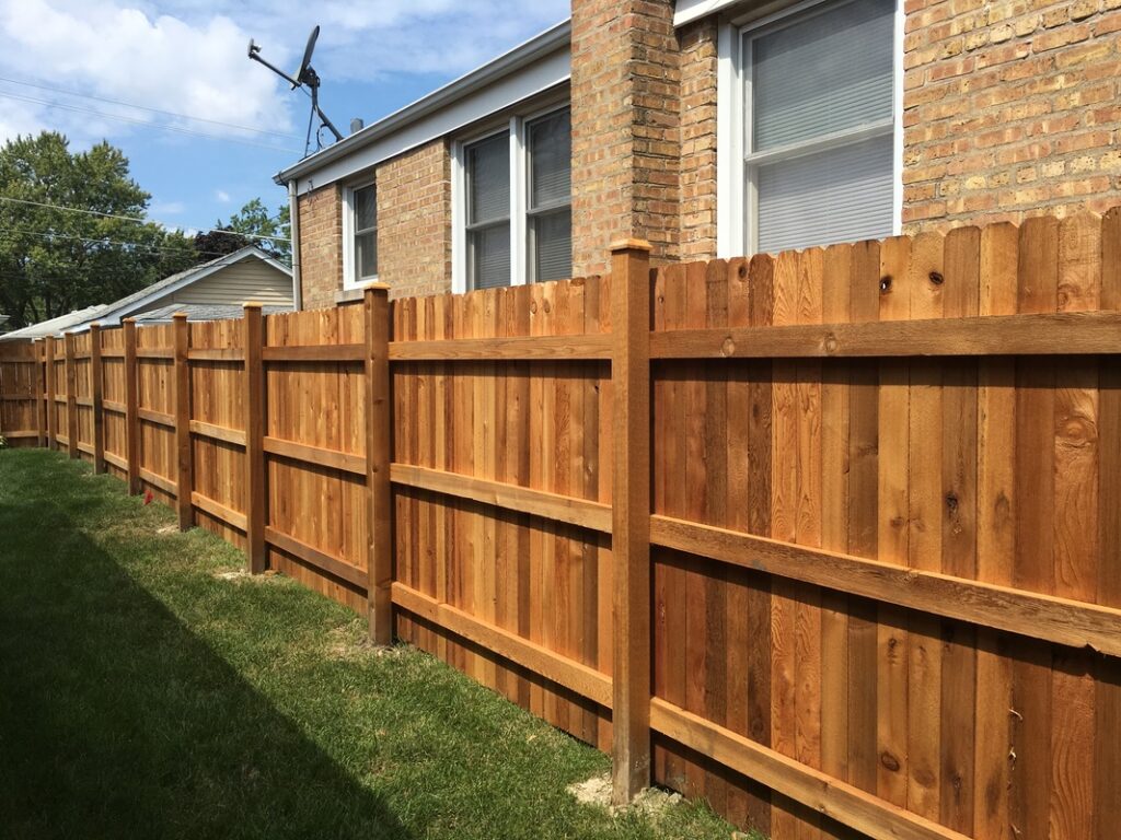 Privacy Fence - The Benefits of Privacy Fences - CEDAR MOUNTAIN FENCE